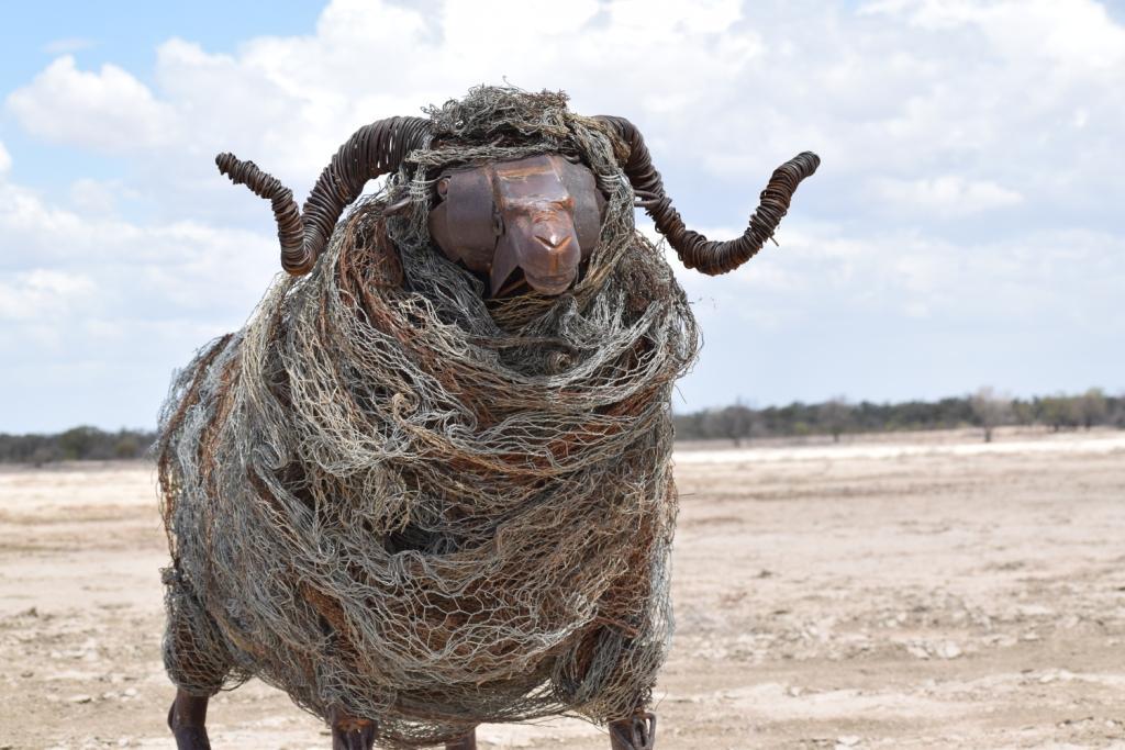 Lake Dunn Sculpture Trail | Explore the Barcaldine Region